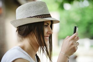 100+ Best Tinder Dating Taglines for Guys to Get More Dates